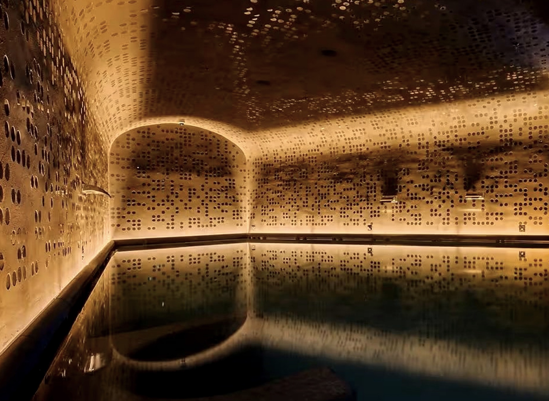 Isometrix – LIGHTING MAGAZINE